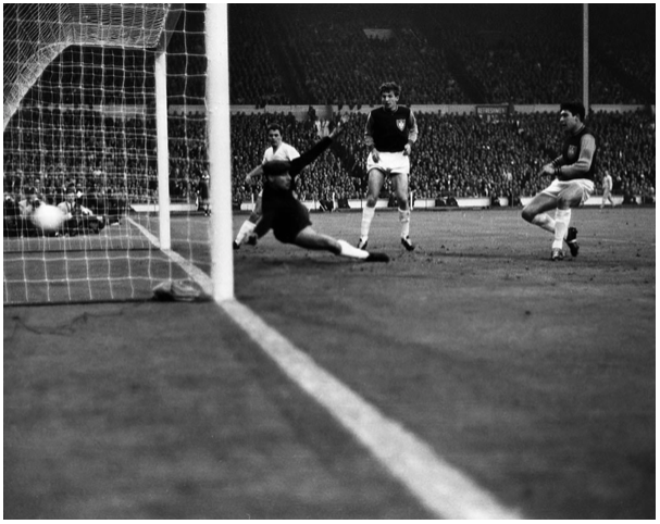Through the Lens: Photographs From The Past Part 6: European Cup ...